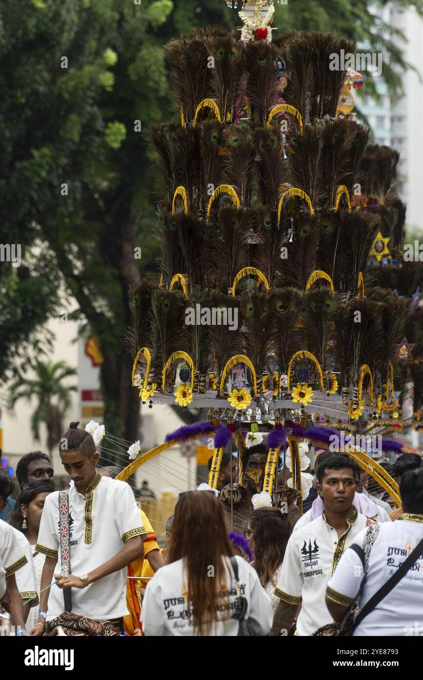 Kavadi divine hi-res stock photography and images - Alamy
