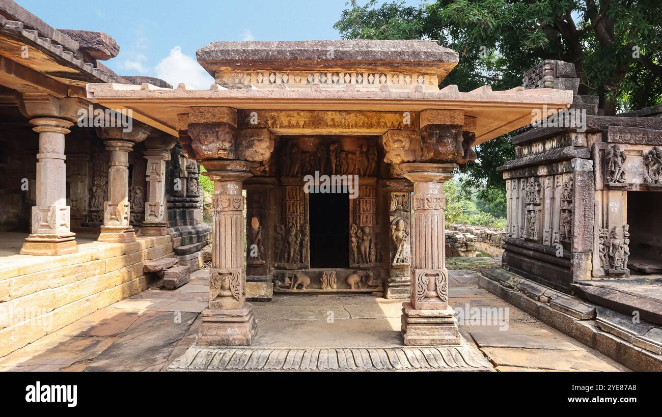 Baradari temple group hi-res stock photography and images - Alamy