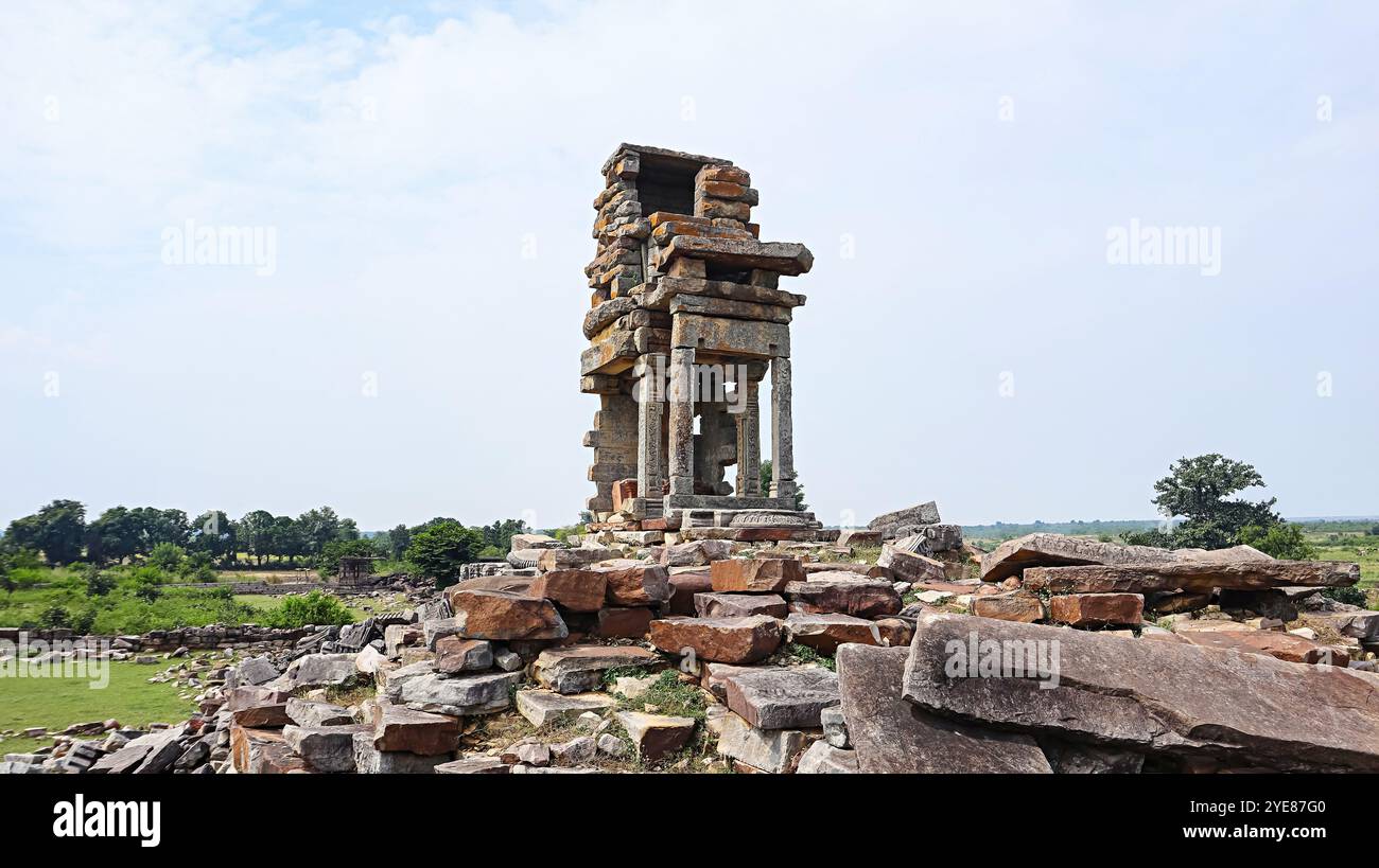 Mahadev ghat temple group hi-res stock photography and images - Alamy