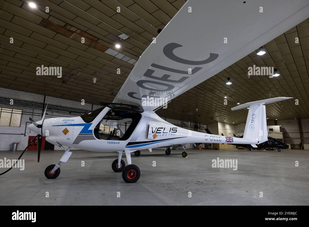 The Pipistrel Velis Electro Britain’s first fully certified electric ...