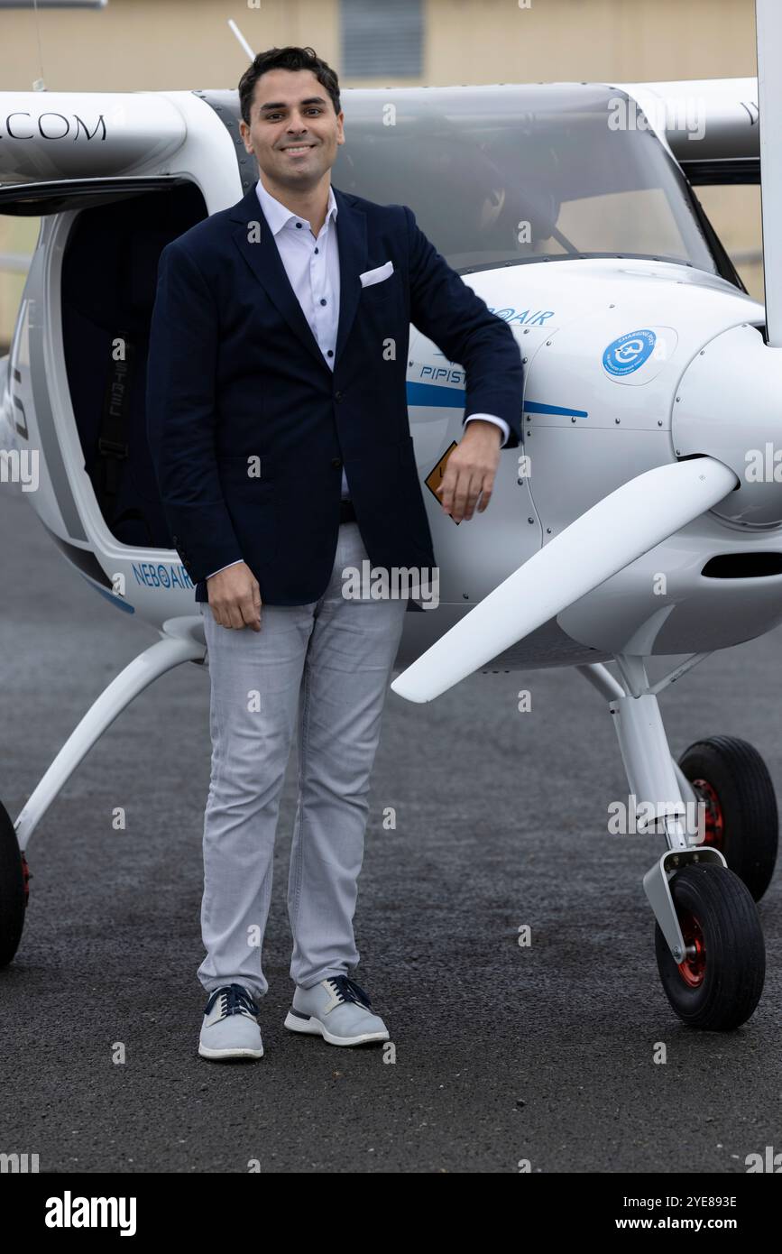 Kennedy Ricci of 4AIR with the Pipistrel Velis Electro Britain’s first ...