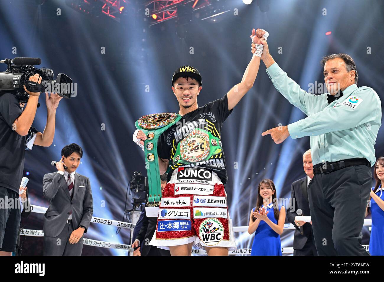 Tokyo, Japan. 14th Oct, 2024. Champion Japan's Junto Nakatani, left ...