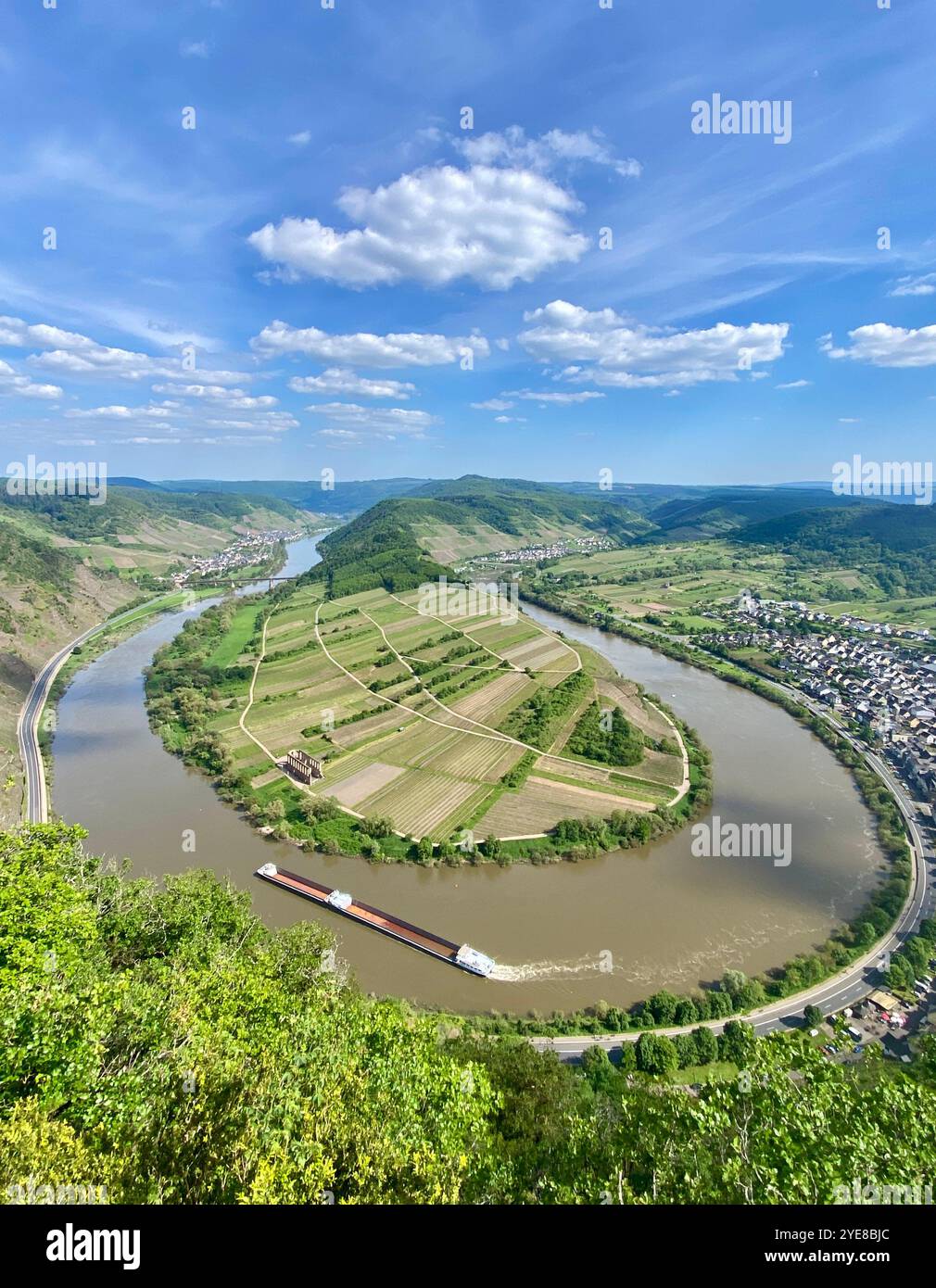 Arial landscape river hi-res stock photography and images - Alamy