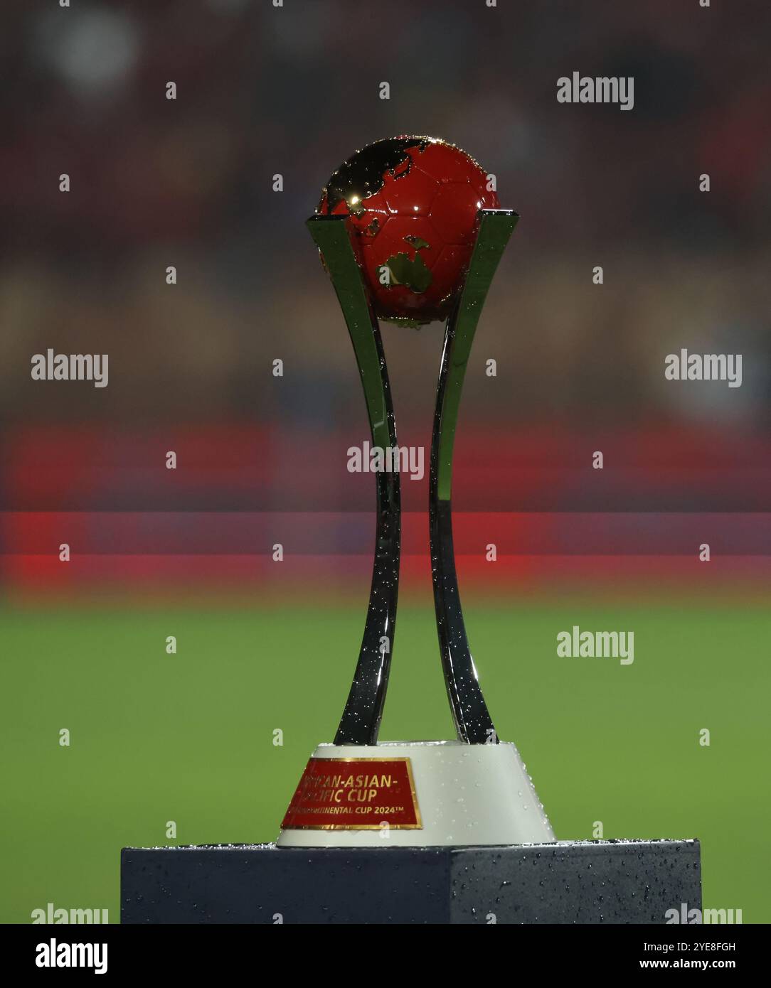 2024 fifa intercontinental cup trophy hi-res stock photography and ...