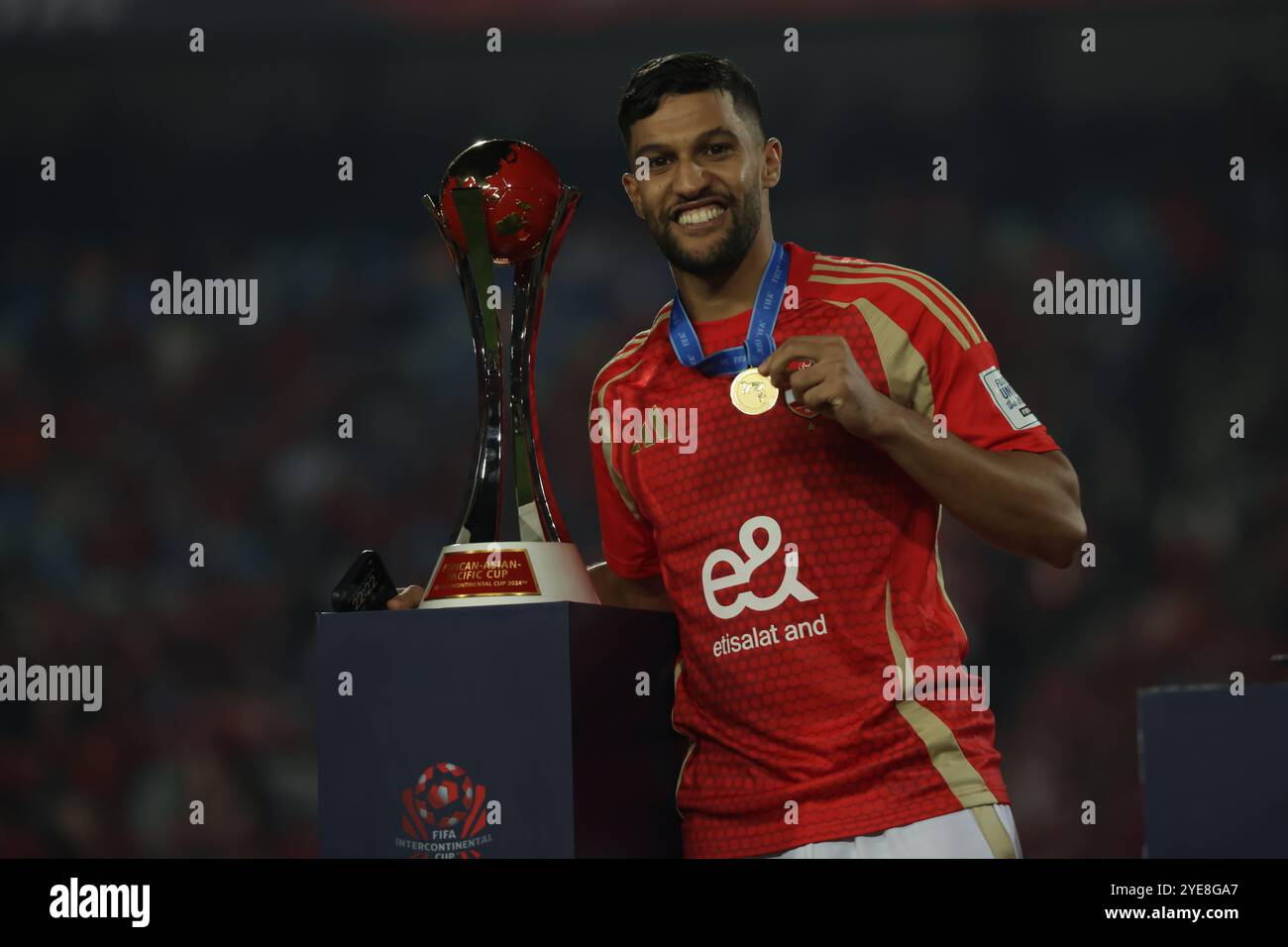 CAIRO, EGYPT - OCTOBER 29: Yahia Attiyat Allah of Al Ahly SC celebrates ...