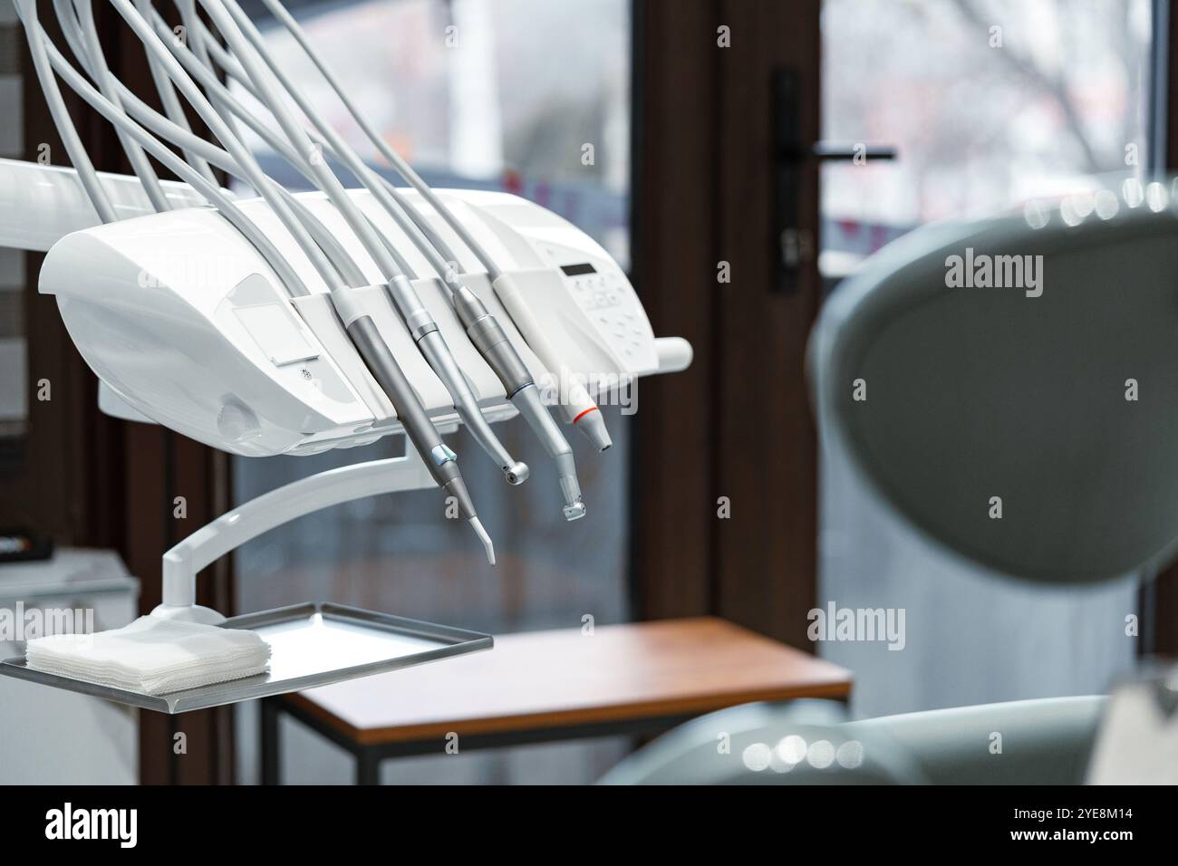 Dental tools arrangement hi-res stock photography and images - Alamy