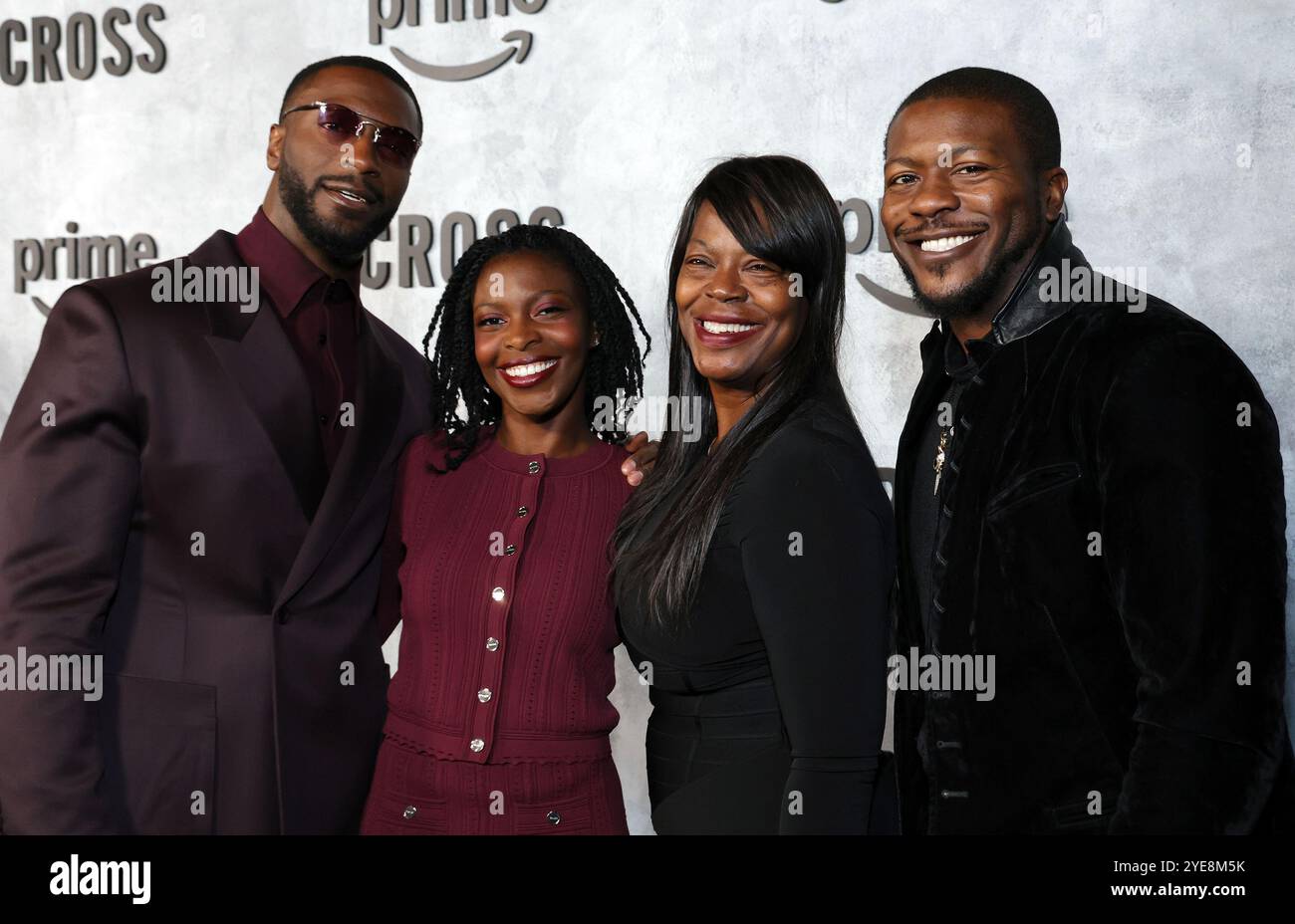 LOS ANGELES, CA - OCTOBER 29: Aldis Hodge, Briana Hodge, Yolette ...