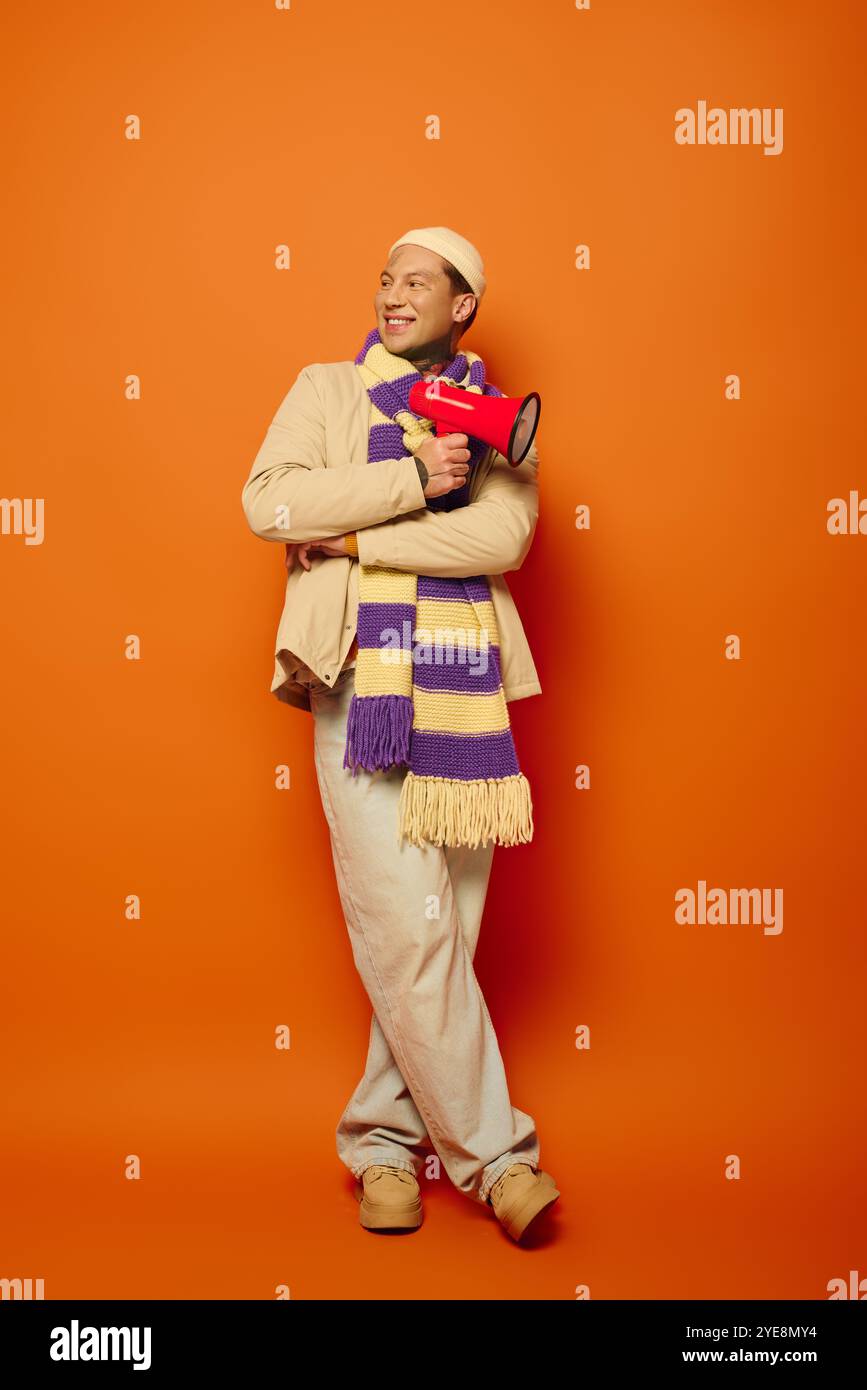 Playfully leans hi-res stock photography and images - Alamy