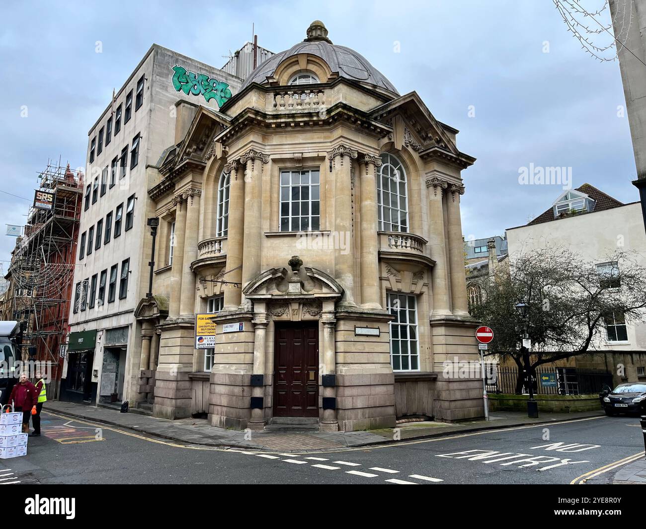 Edwardian corner building bristol hi-res stock photography and images ...