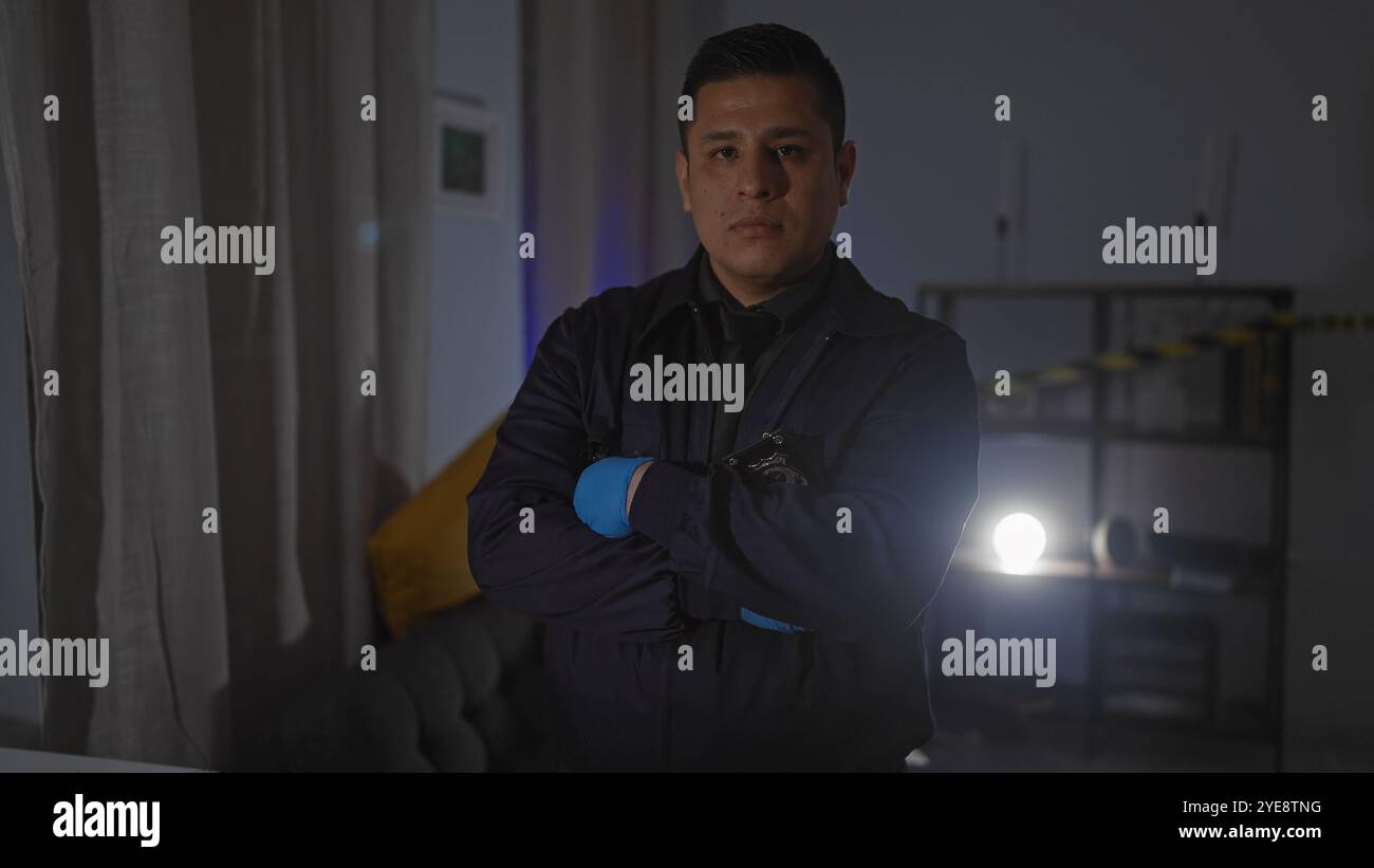 Security guard arms crossed hi-res stock photography and images - Alamy