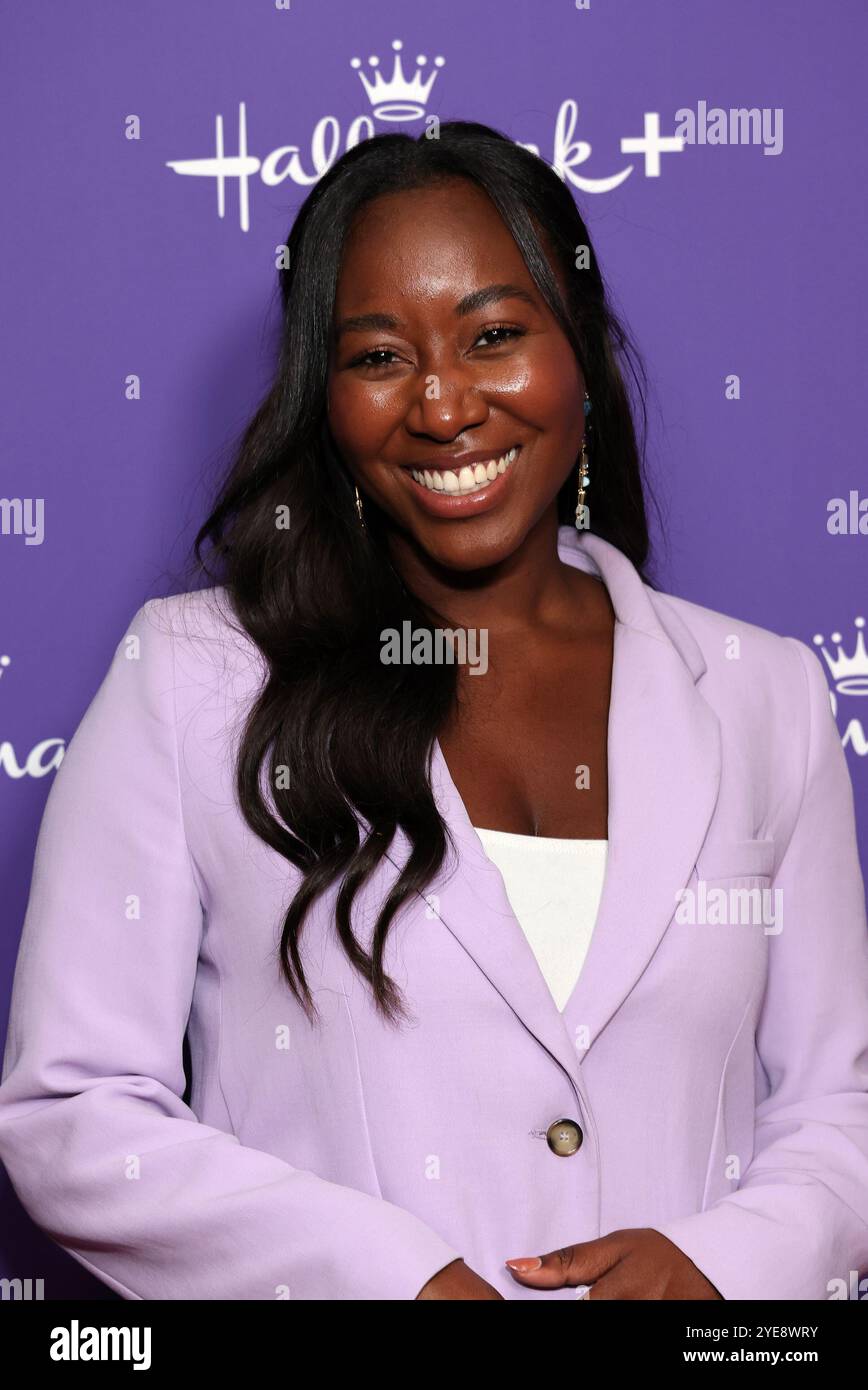 Los Angeles, Ca. 29th Oct, 2024. Simone Corbett at the 'Mistletoe ...