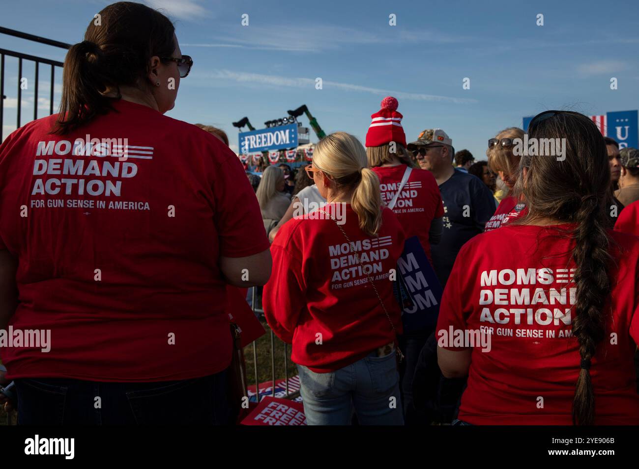 Moms demand action dc hi-res stock photography and images - Alamy