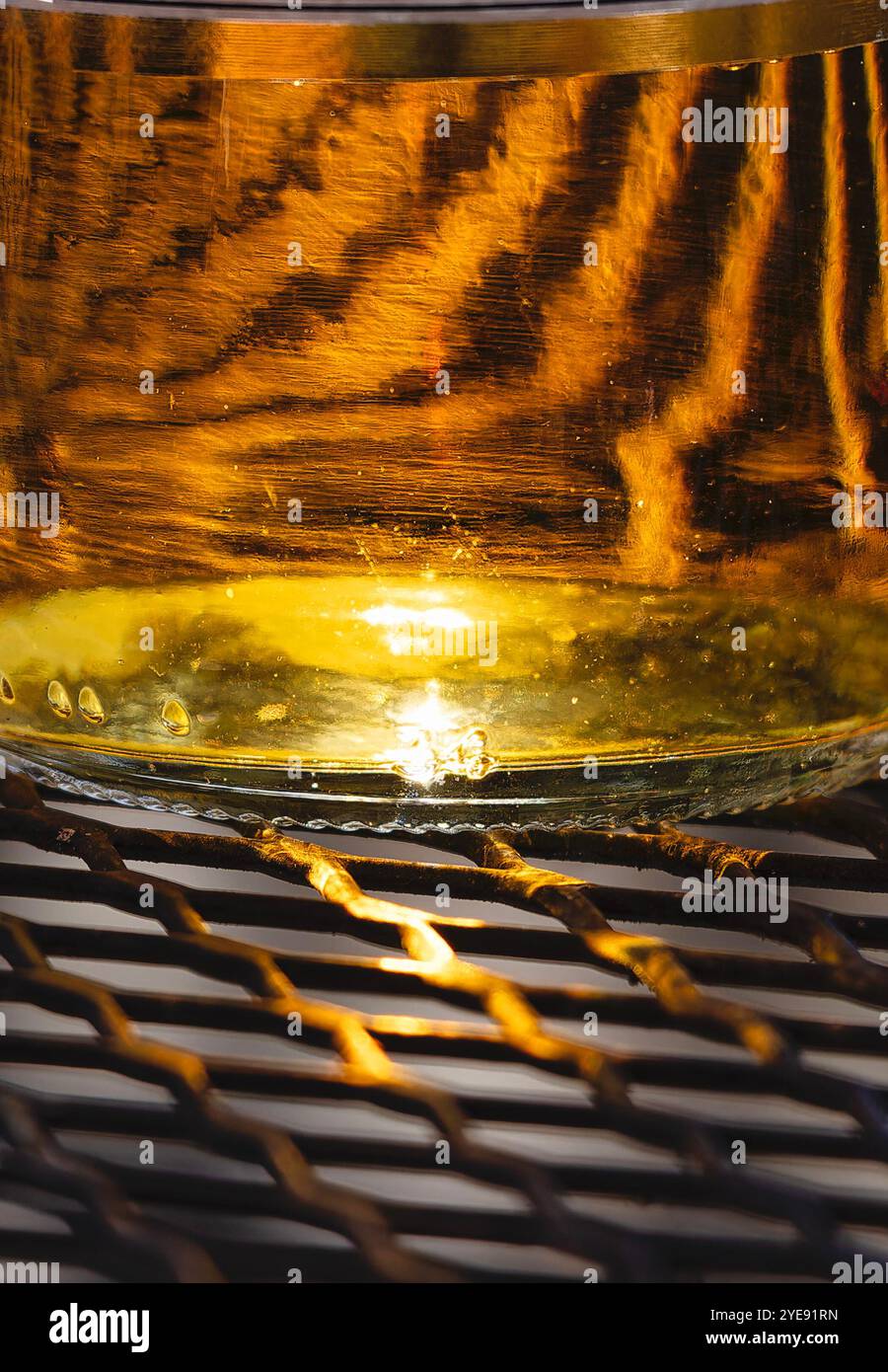Sunlight through beer hi-res stock photography and images - Alamy