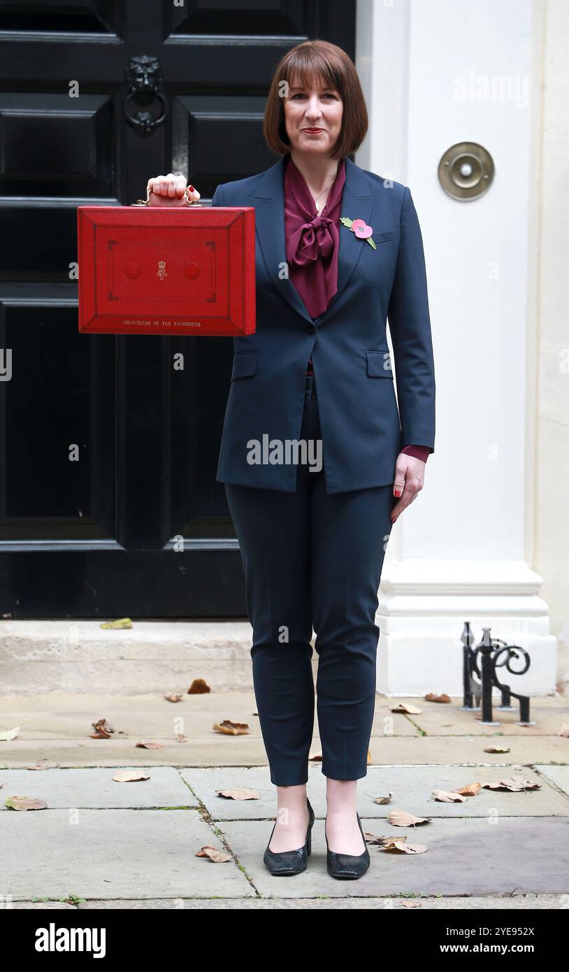 Rachel Reeves, UK chancellor of the exchequer poses for photos outside ...