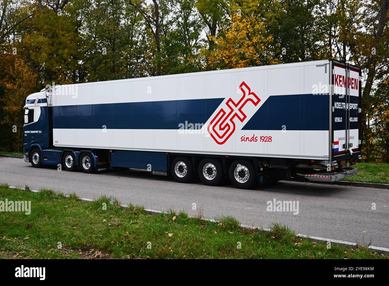 Spedition Logistik Fernverkehr LKW Sattelzug Scania 560S 3 Achs spedition-logistik-fernverkehr-lkw-sattelzug-scania-560s-3-achs
