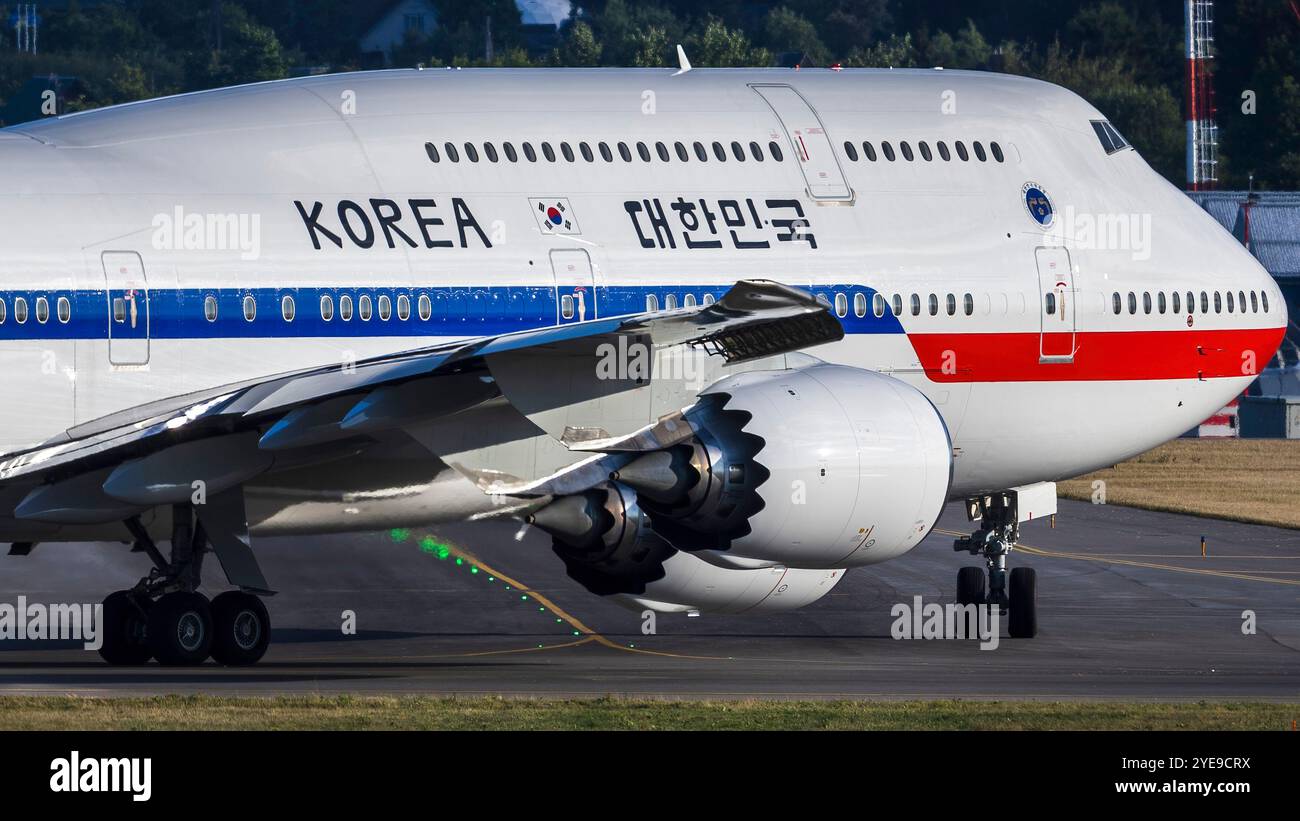 Reg:22001. GOVERNMENT OF SOUTH KOREA. BOEING 747-8 Stock Photo - Alamy