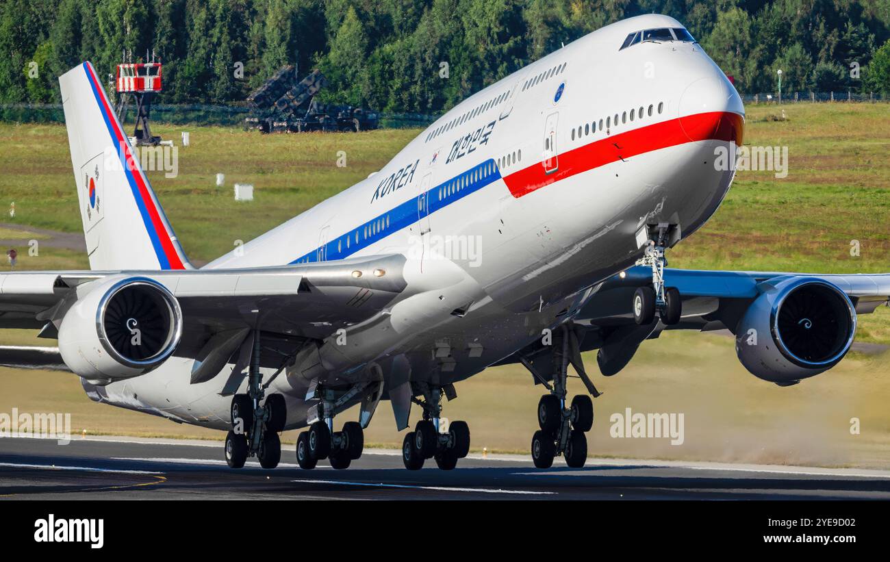 Reg:22001. GOVERNMENT OF SOUTH KOREA. BOEING 747-8 Stock Photo - Alamy