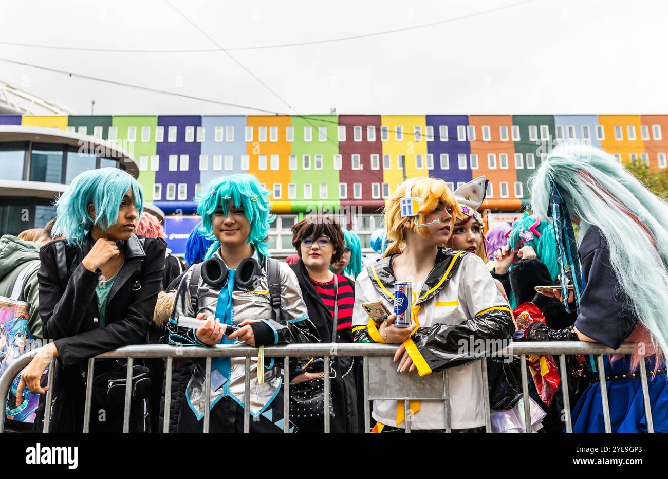 AMSTERDAM - Fans of virtual Japanese pop star Hatsune Miku are lining ...