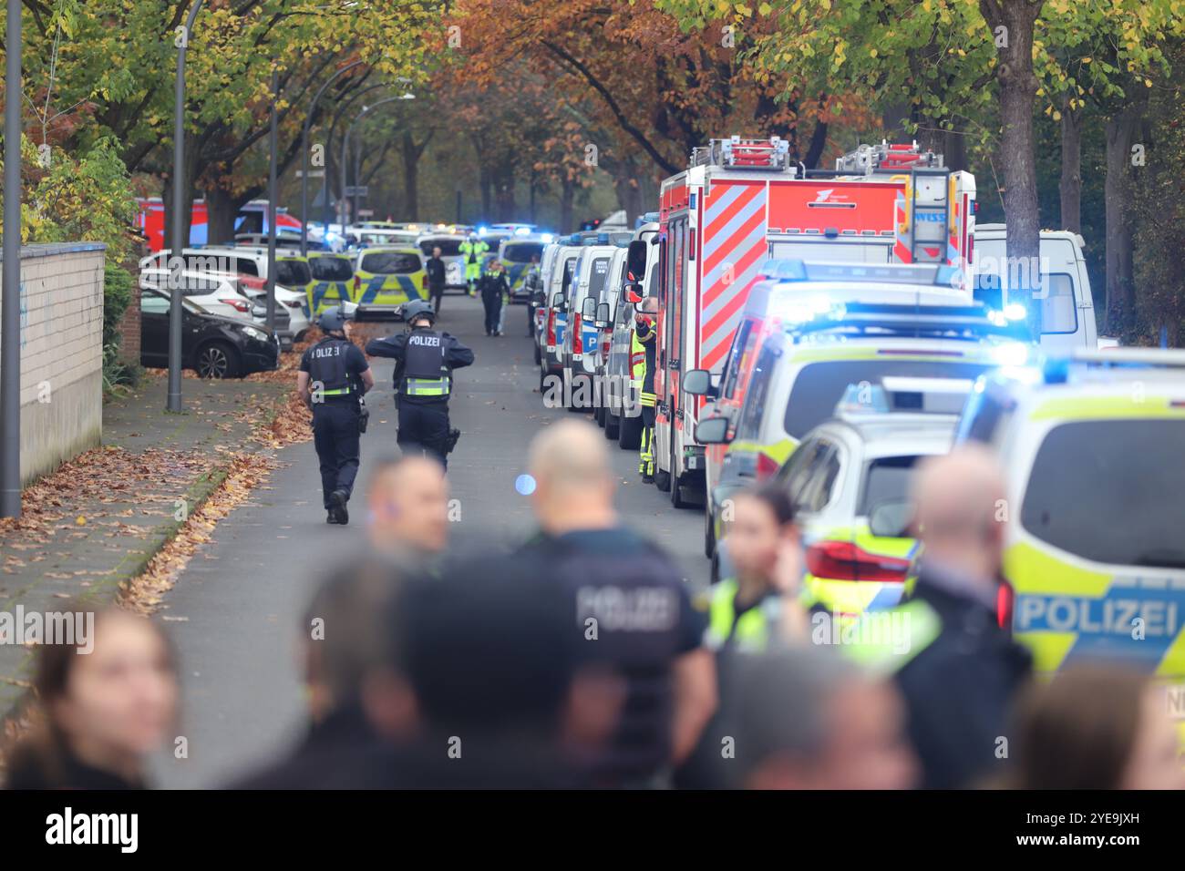 Cologne, Germany. 30th Oct, 2024. Special units and emergency services ...