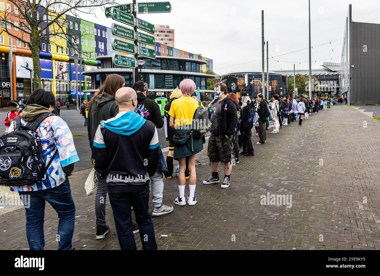 AMSTERDAM - Fans of virtual Japanese pop star Hatsune Miku are lining ...