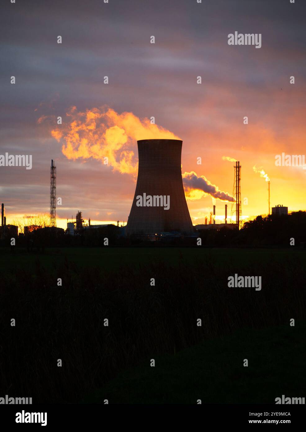 Cooling tower gas turbine combined cycle plant hi-res stock photography ...