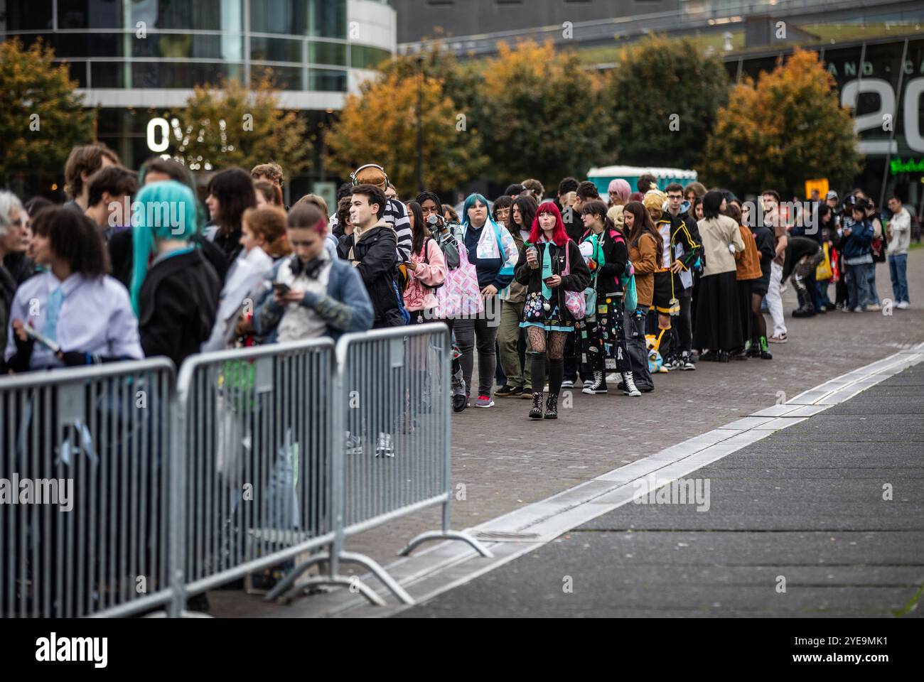 AMSTERDAM - Fans of virtual Japanese pop star Hatsune Miku are lining ...