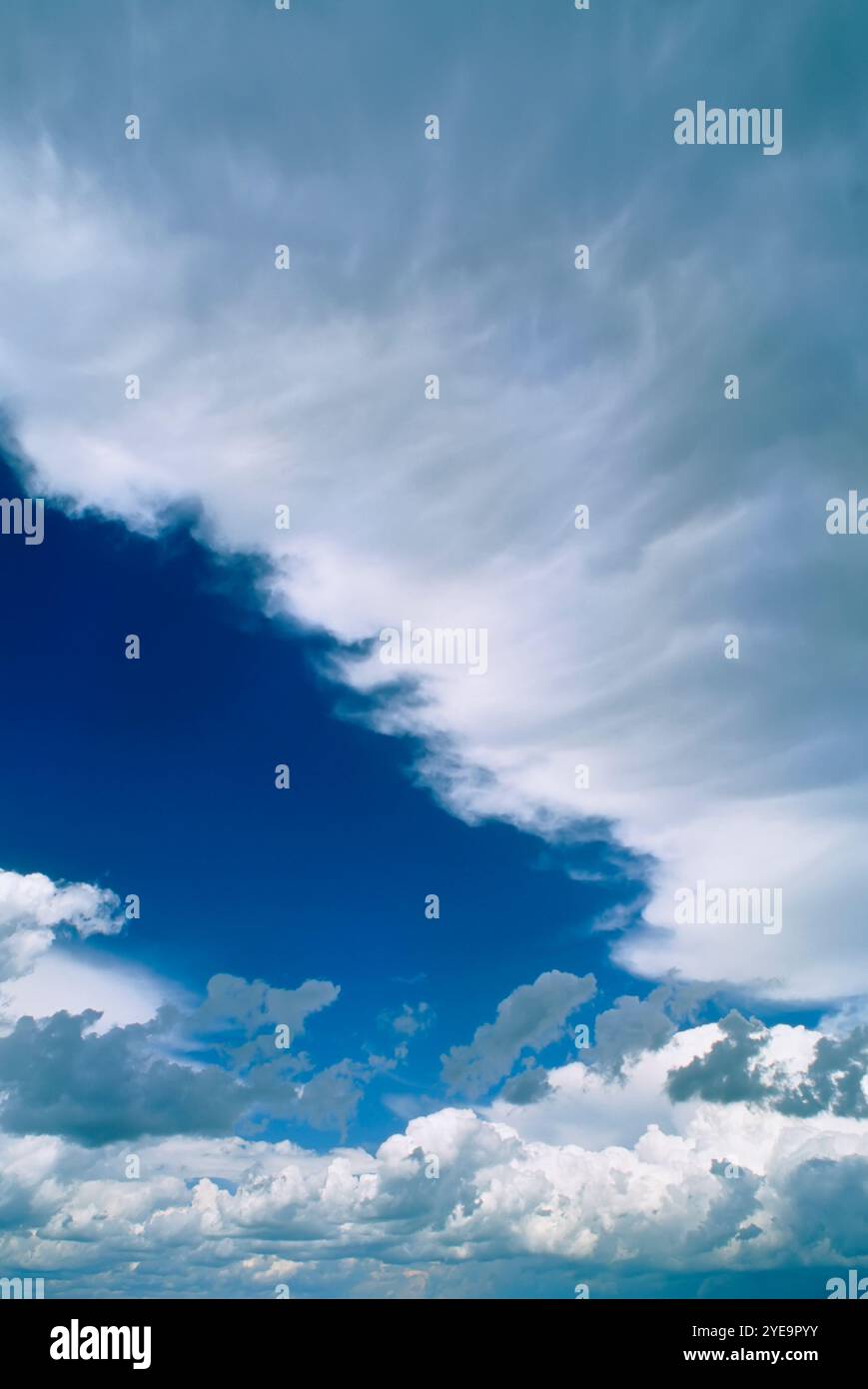Natural storm clouds hi-res stock photography and images - Alamy