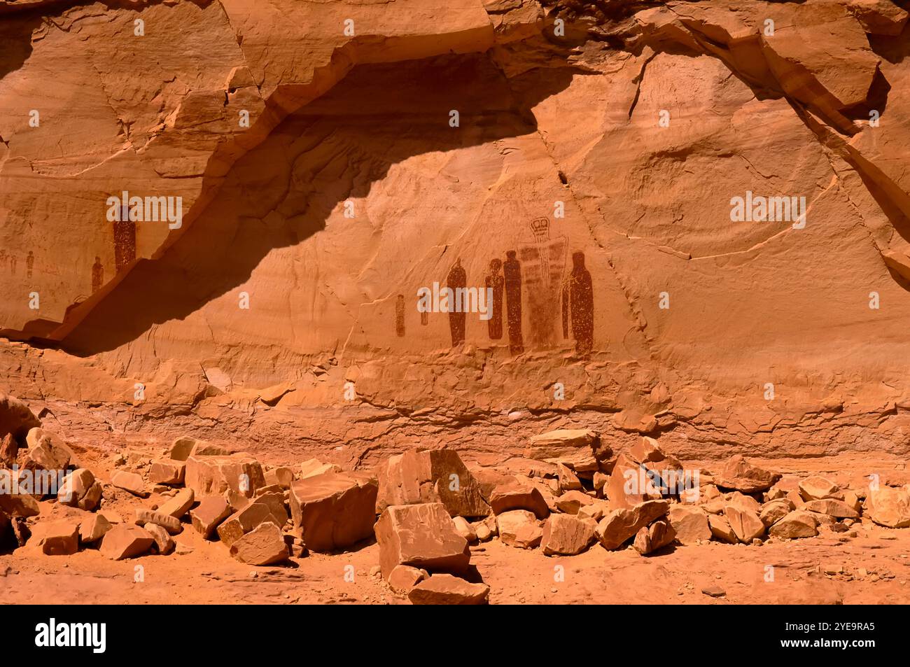 Ancient pictographs at The Great Gallery, Horseshoe Canyon, Canyonlands ...