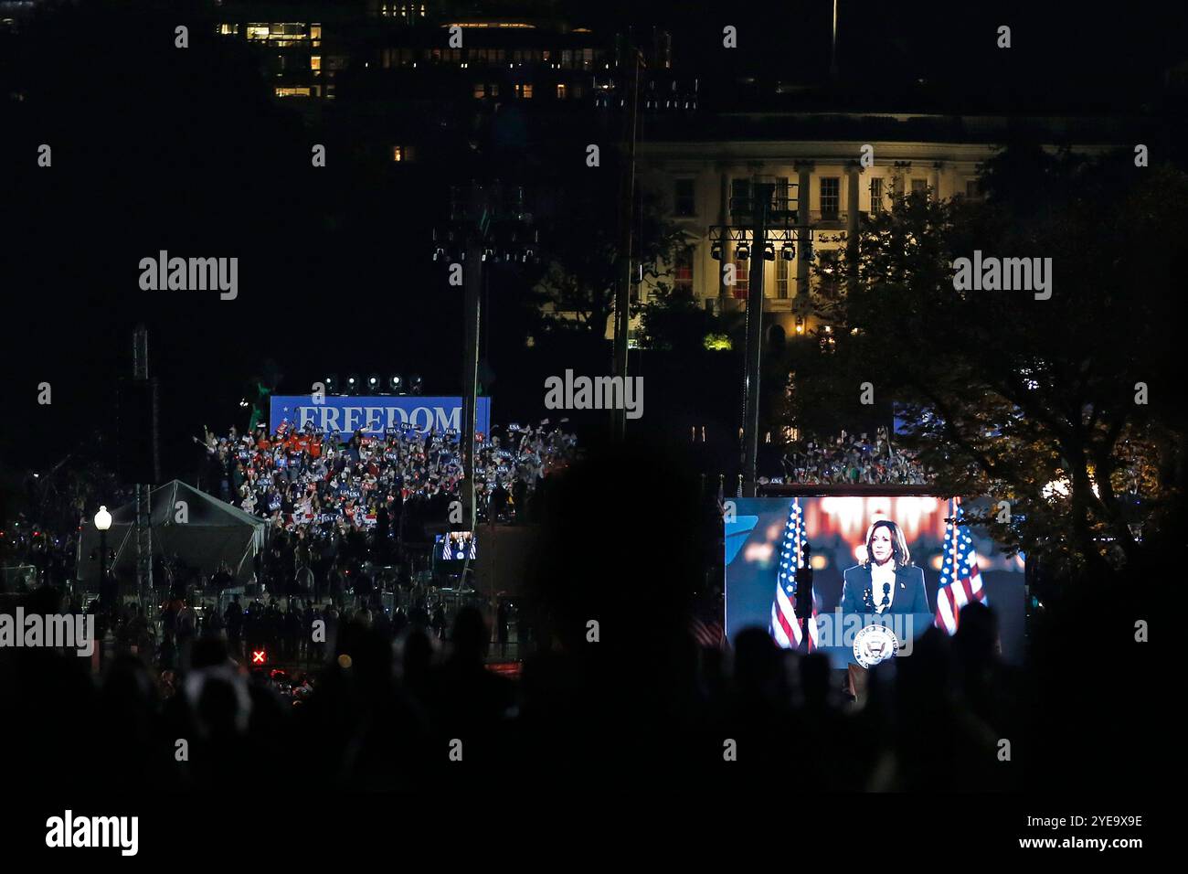 Washington, D.C, California, USA. 29th Oct, 2024. With the White House ...