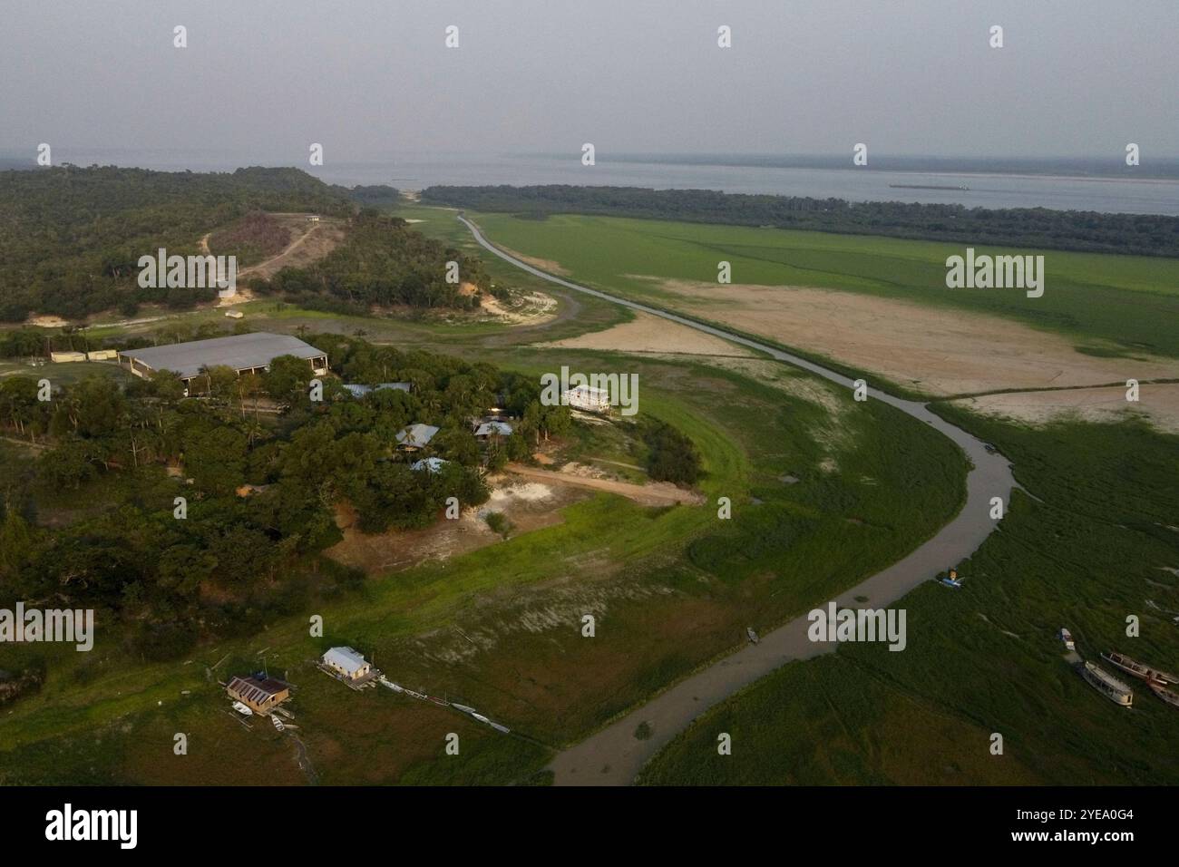 AM - MANAUS - 10/30/2024 - MANAUS, AMAZONAS, DROUGHT 2024, LAGO DO ...
