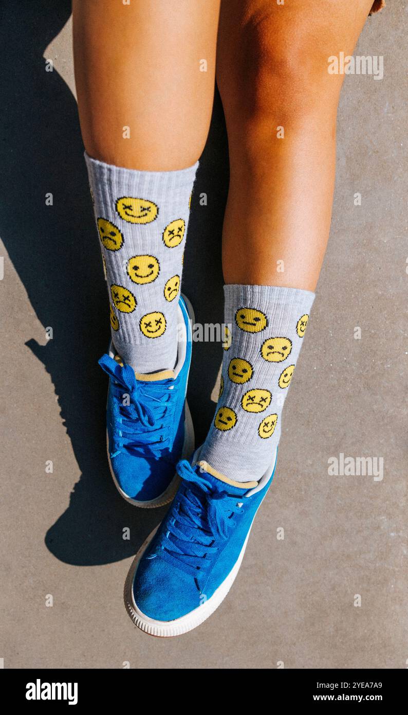 Person wearing one sock hi-res stock photography and images - Alamy