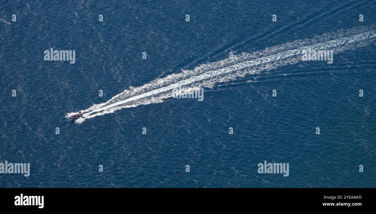 Aerial view directly above people hi-res stock photography and images ...