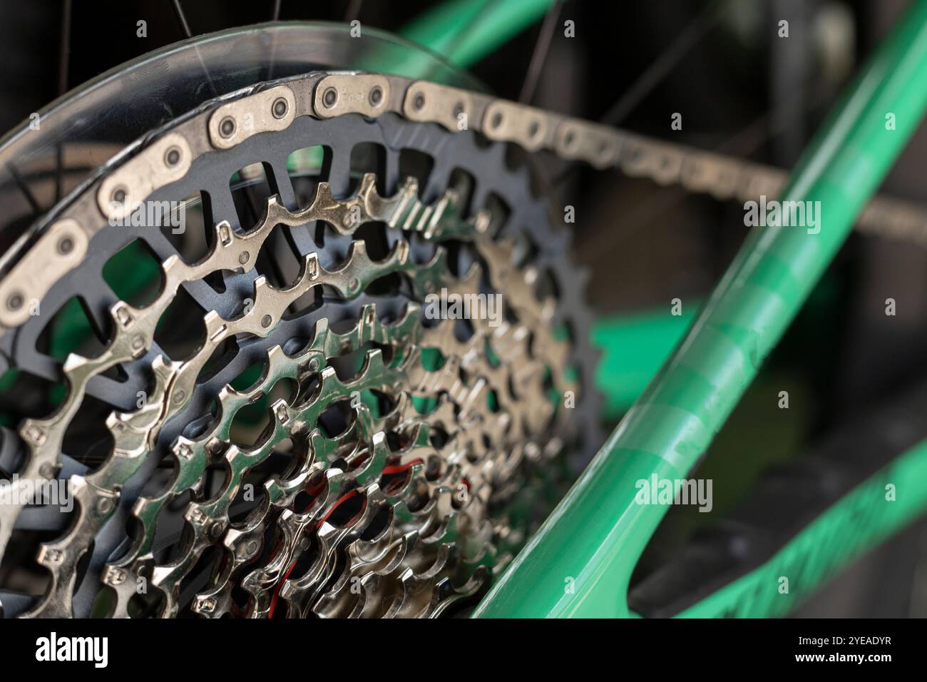 Detail of the bicycle rear derailleur cassette chain, close-up Stock ...