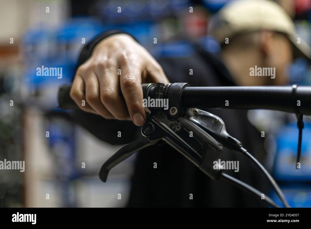 Mechanic workspace hi-res stock photography and images - Alamy