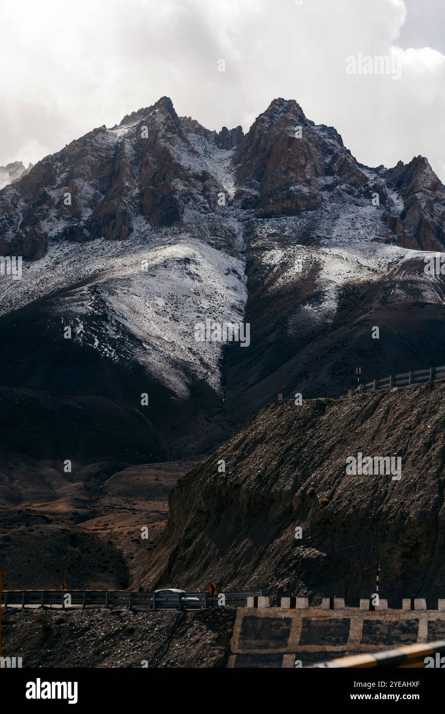 Rugged mountains of the Zanskar Range along the Srinagar-Leh highway in ...