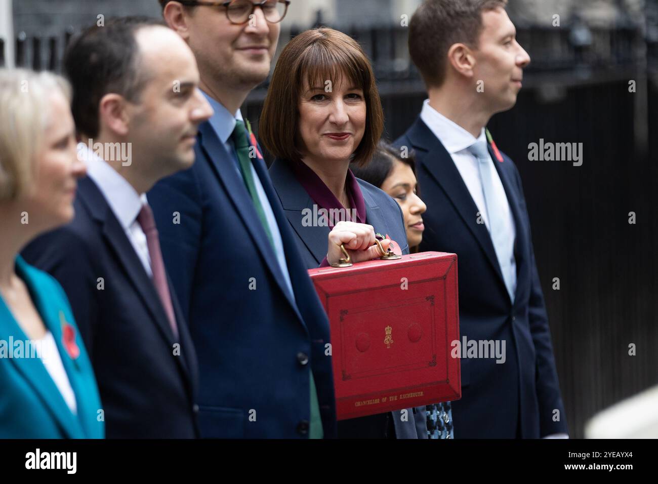Chancellor rachel reeves briefcase hi-res stock photography and images ...