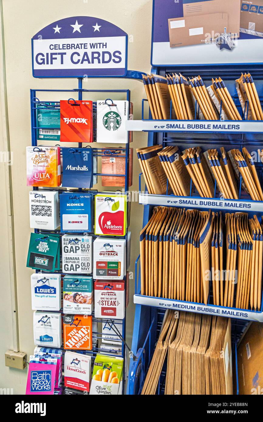 Office packing supplies hi-res stock photography and images - Alamy