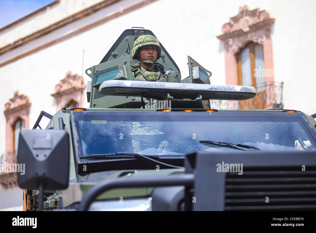 military vehicle Armor, vahiculo militar Blindaje Soldiers of the ...