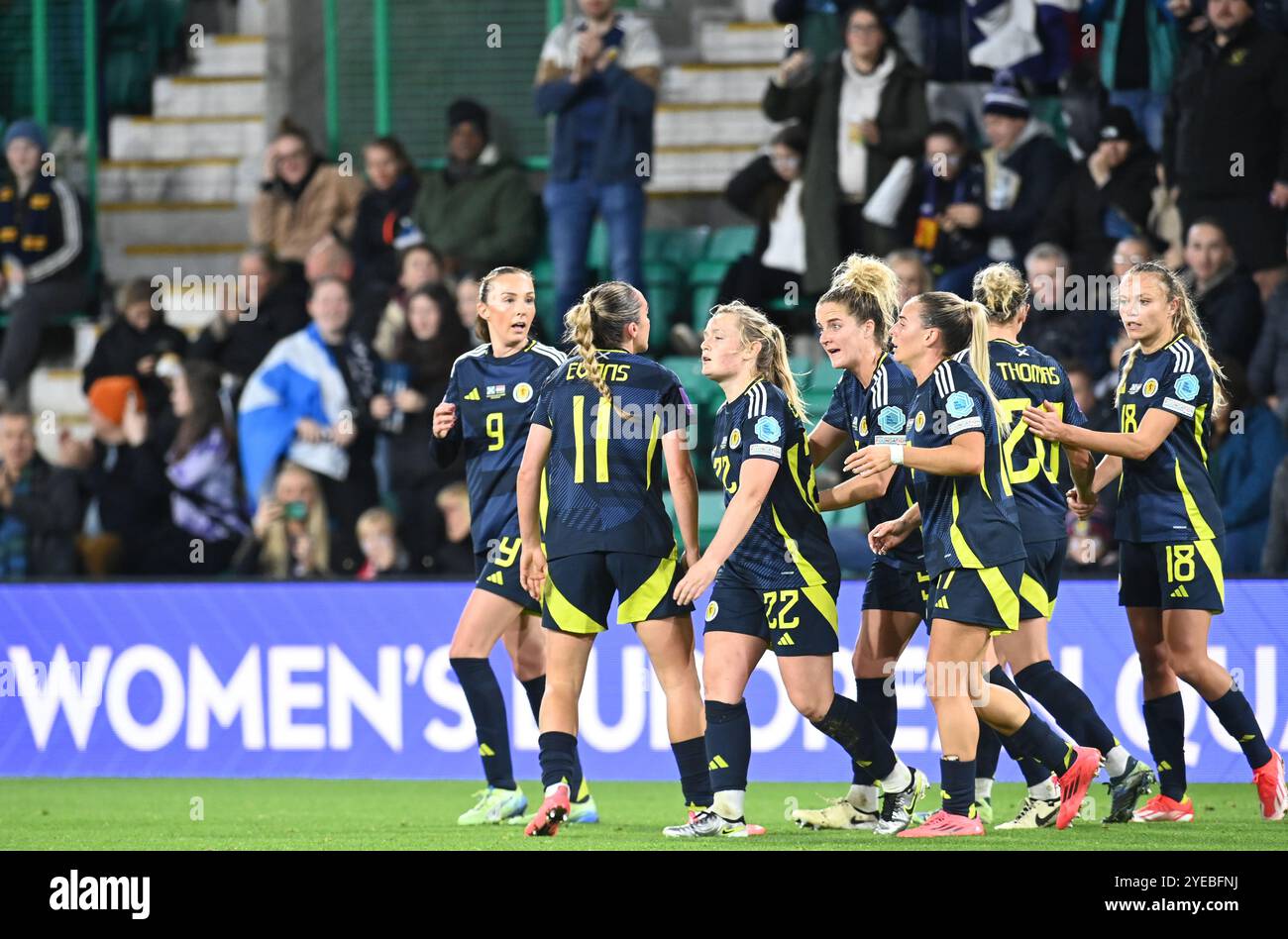 22 erin cuthbert hi-res stock photography and images - Alamy