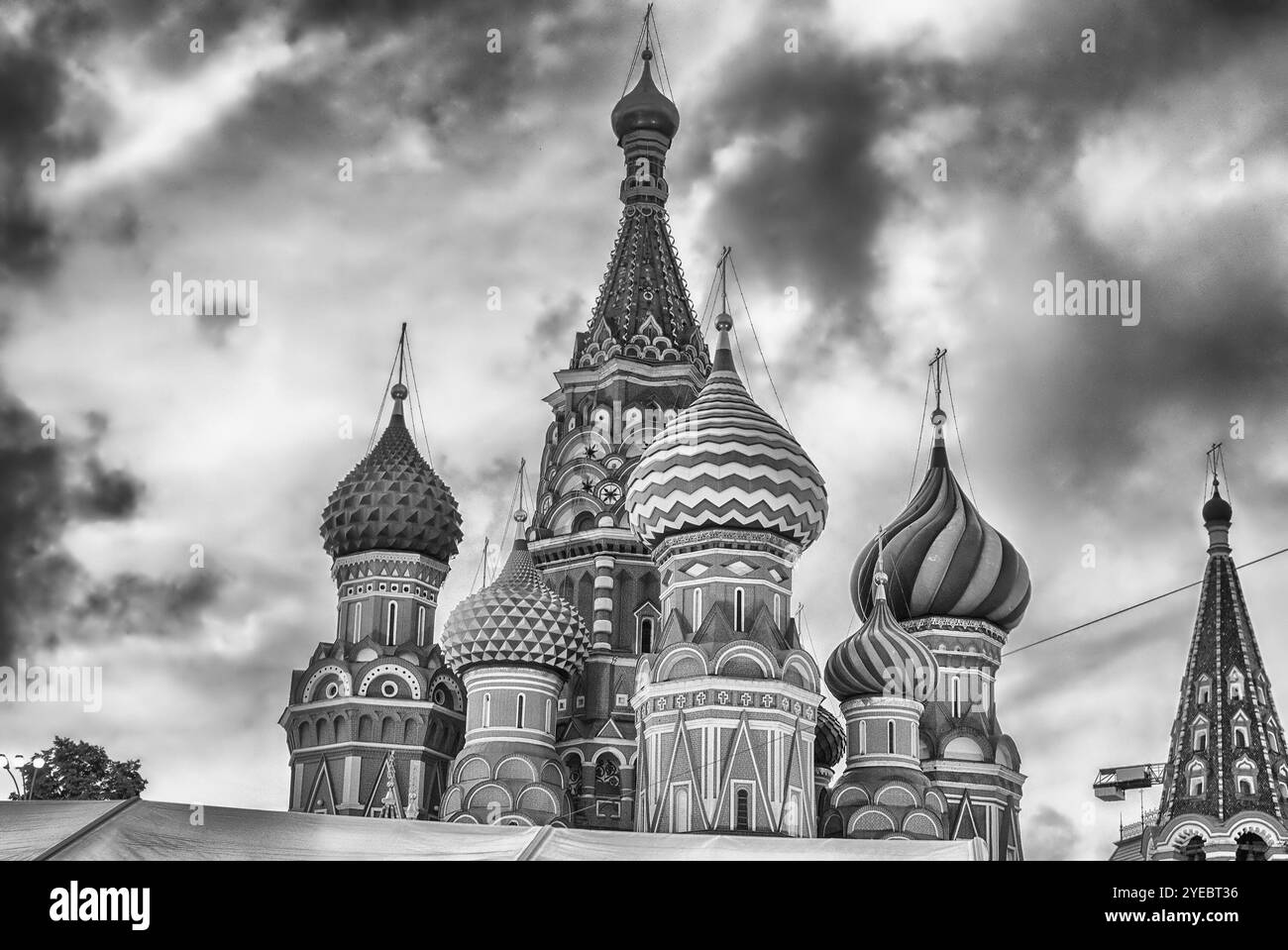 The scenic orthodox Saint Basil's Cathedral, iconic landmark on Red ...