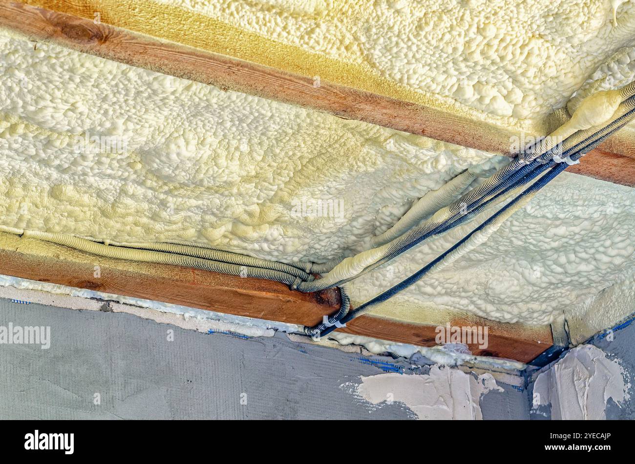 Gypsum board ceiling house construction hi-res stock photography and ...
