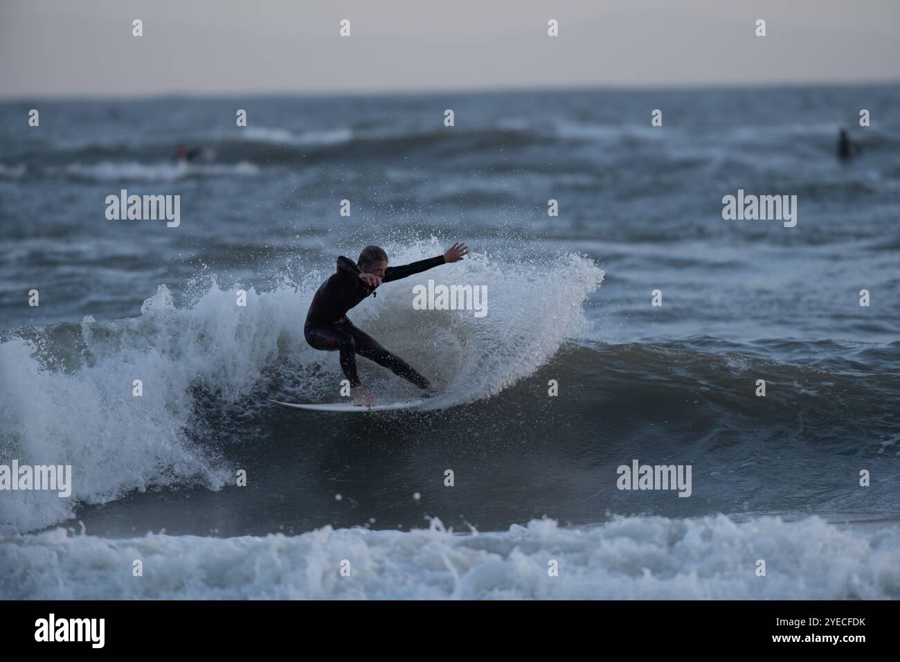 Bottom turn manouvers hi-res stock photography and images - Alamy