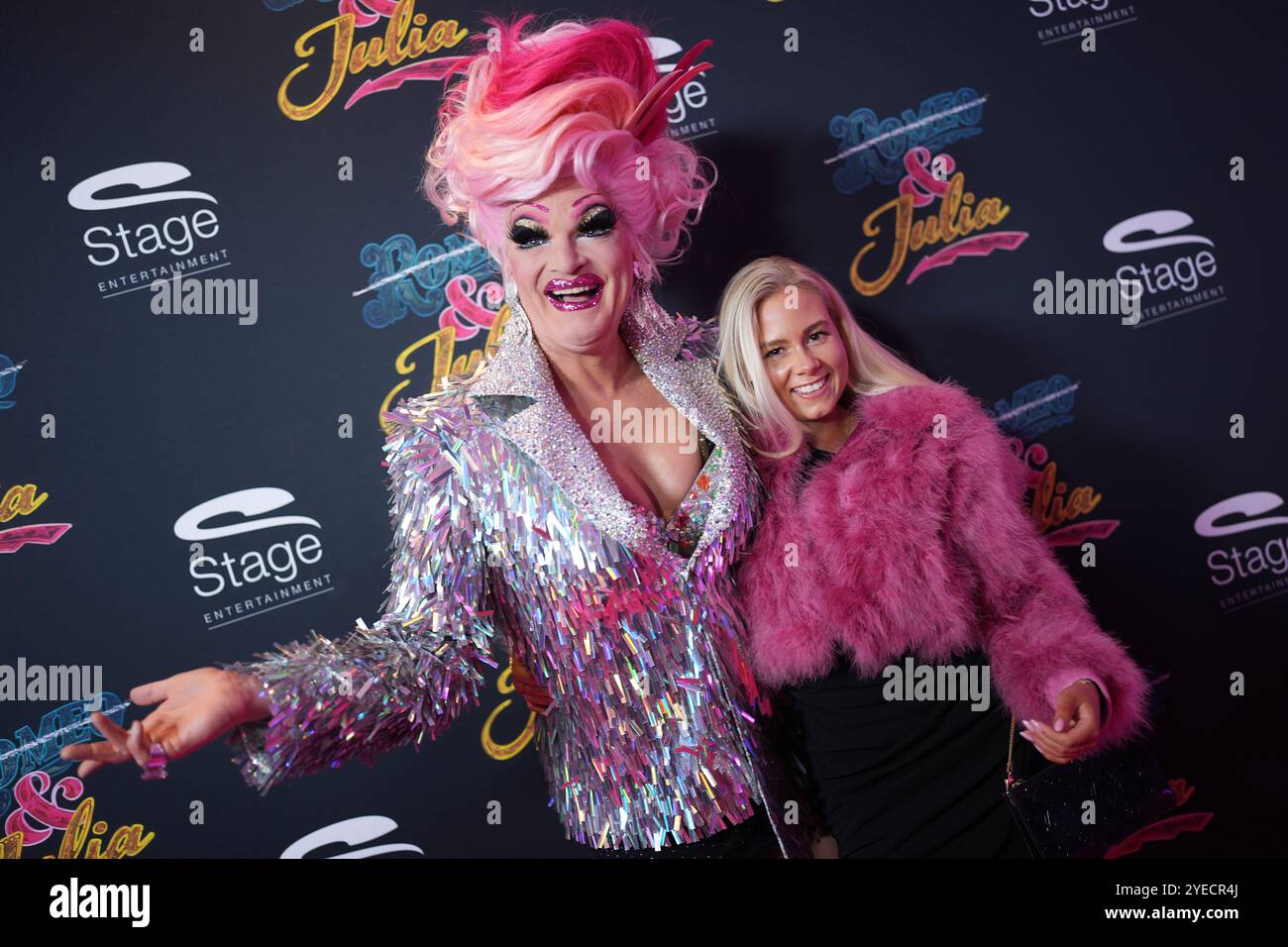 30 October 2024, Hamburg: Drag queen Olivia Jones (l) and influencer Jo ...