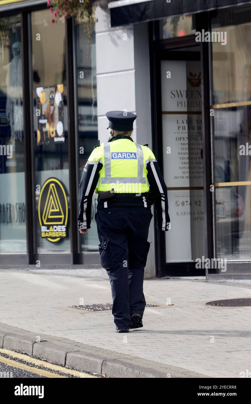 Female garda officer hi-res stock photography and images - Alamy