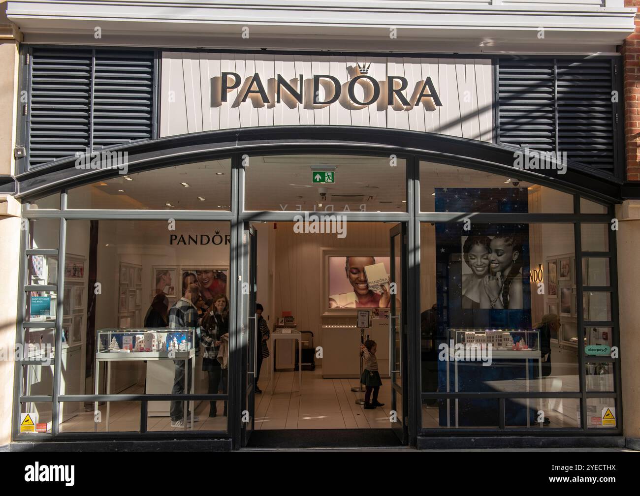 Pandora jewelry hi-res stock photography and images - Alamy
