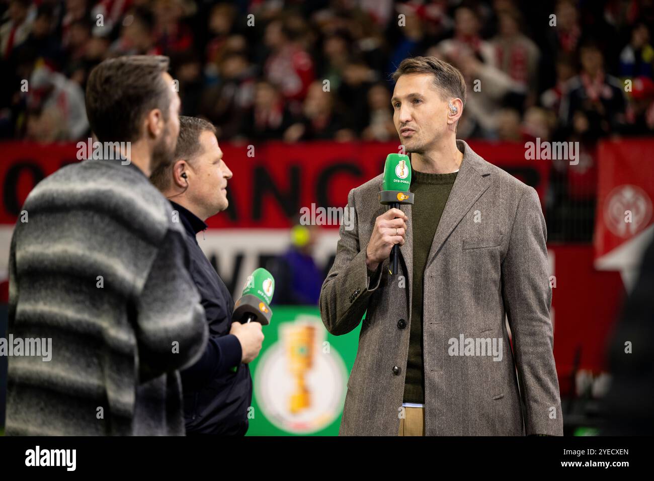 Mainz, Germany. 30th Oct, 2024. Soccer: DFB Cup, FSV Mainz 05 - Bayern ...
