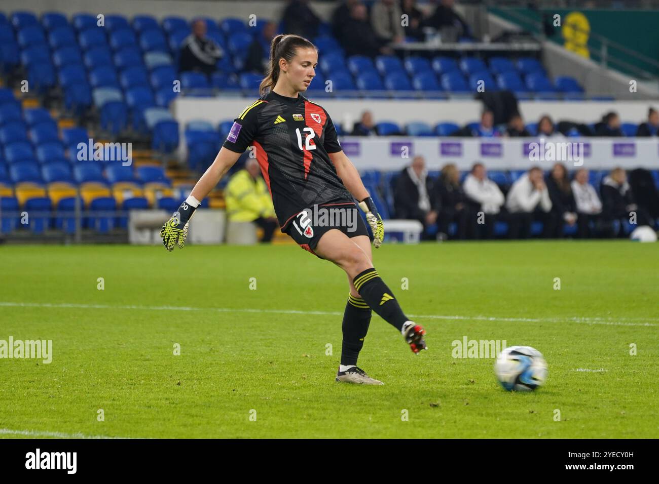Olivia Clark, Wales goal keeper Stock Photo - Alamy