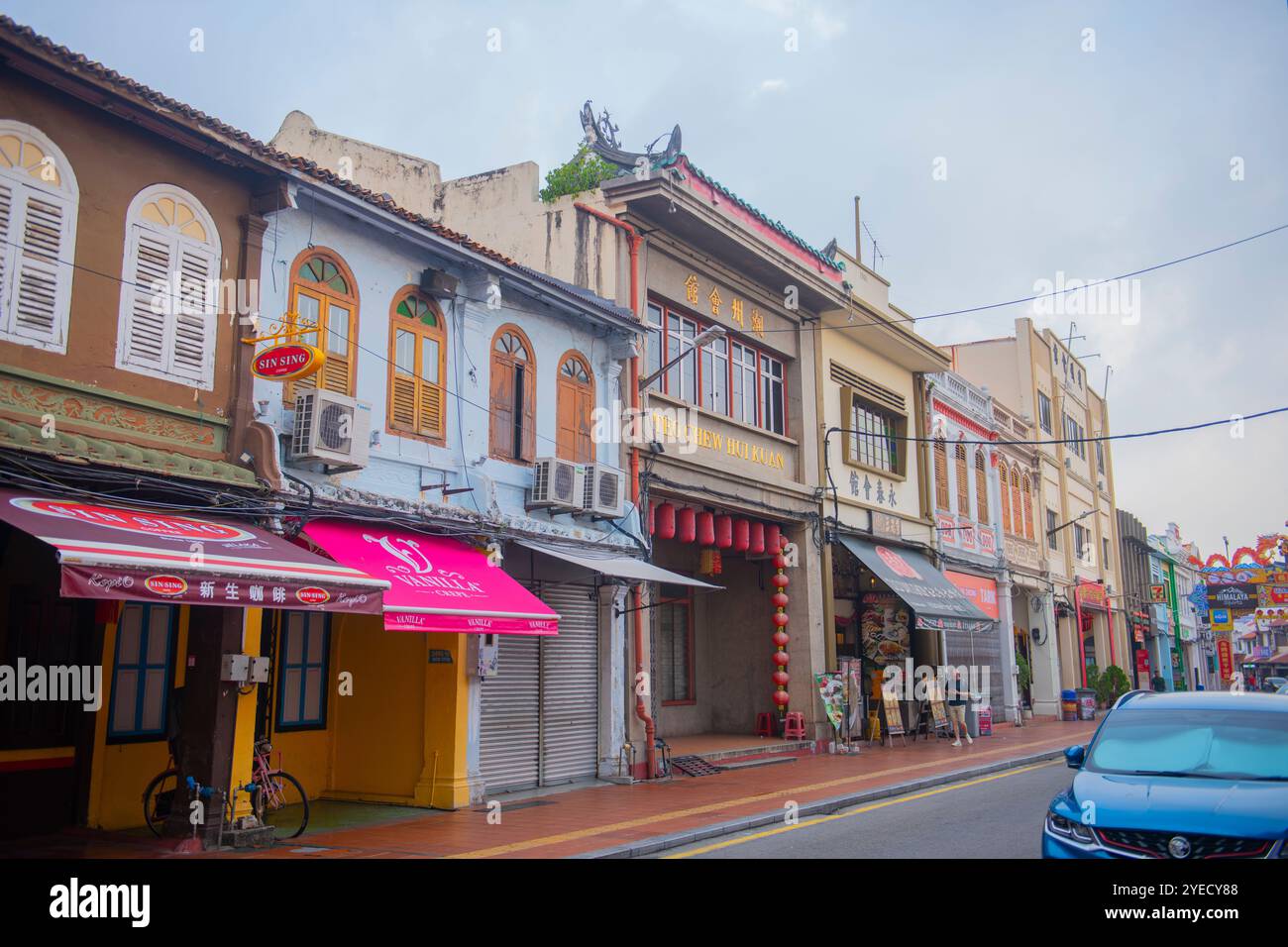 Teo Chew Hui Kuan Building on Jalan Hang Jebat Street in historic city ...