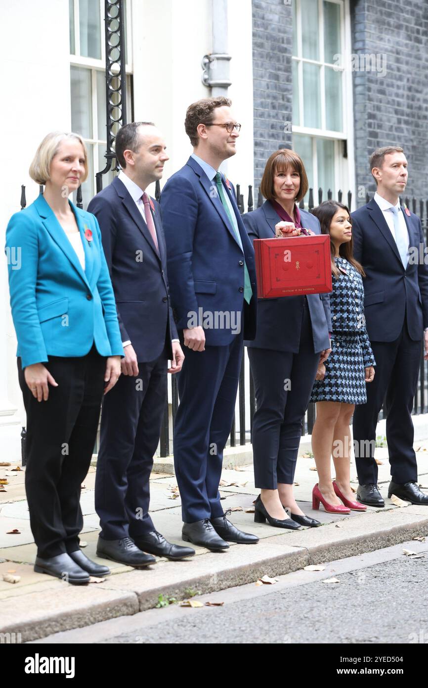 Rachel reeves budget box hi-res stock photography and images - Alamy