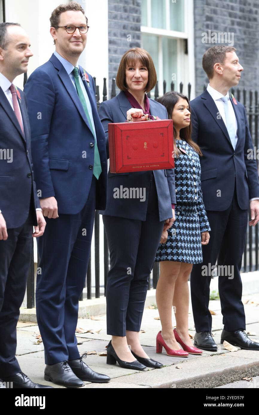 Rachel reeves budget box hi-res stock photography and images - Alamy